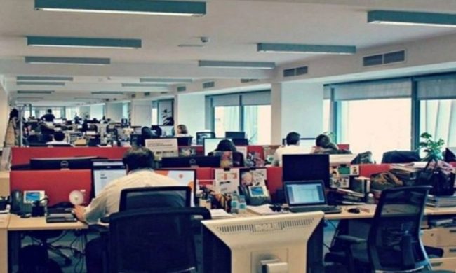 Expanding Indian Service Sector Shows Resilience